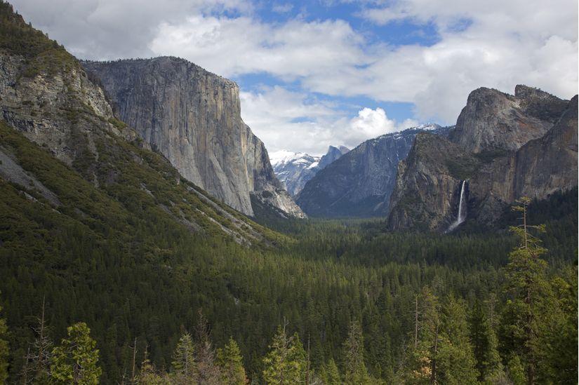 The Famous Tunnel View at Yosemite National Park Mural - Murals Your Way