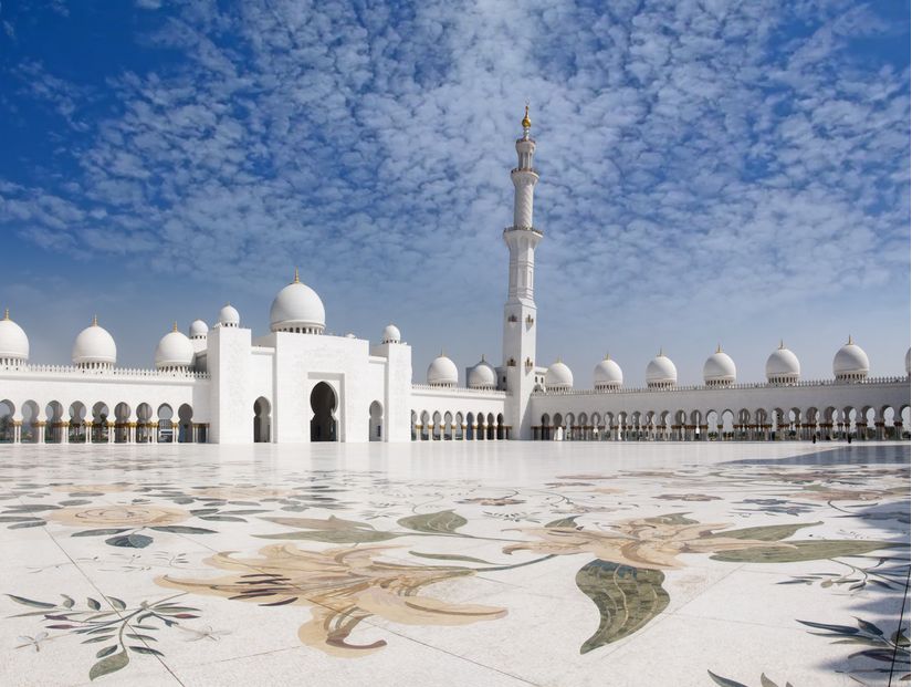 Sheikh Zayed Mosque with a view of Prayer Veranda Mural - Murals Your Way