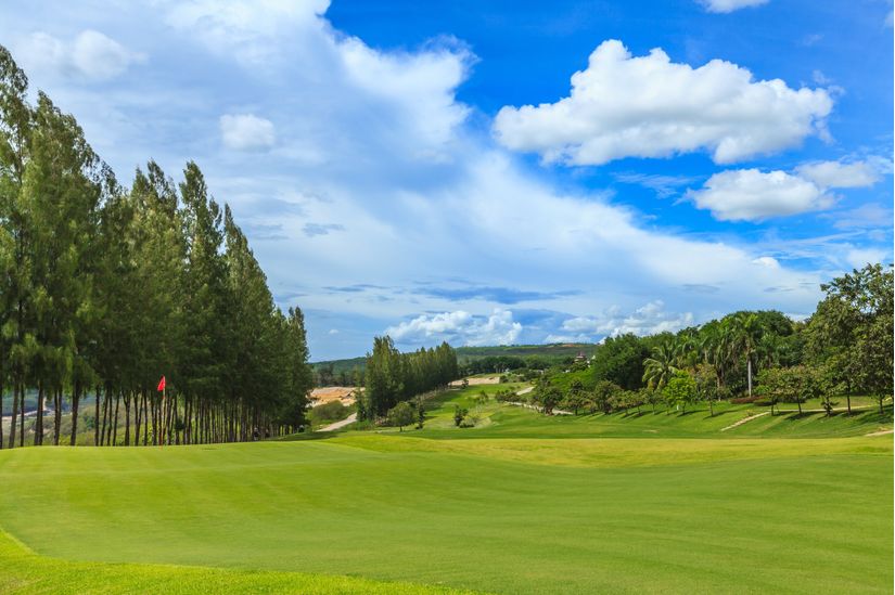 Mae Moh Mine Golf Course Mural - Murals Your Way