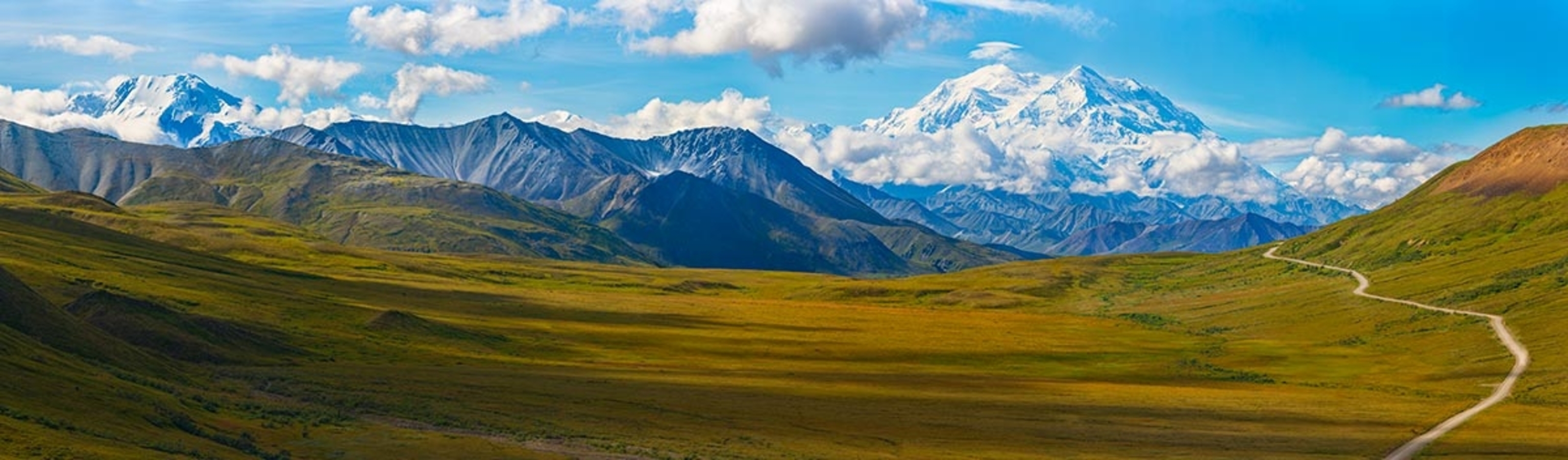 Denali With Lenticular Cloud Crown Wall Mural - Murals Your Way